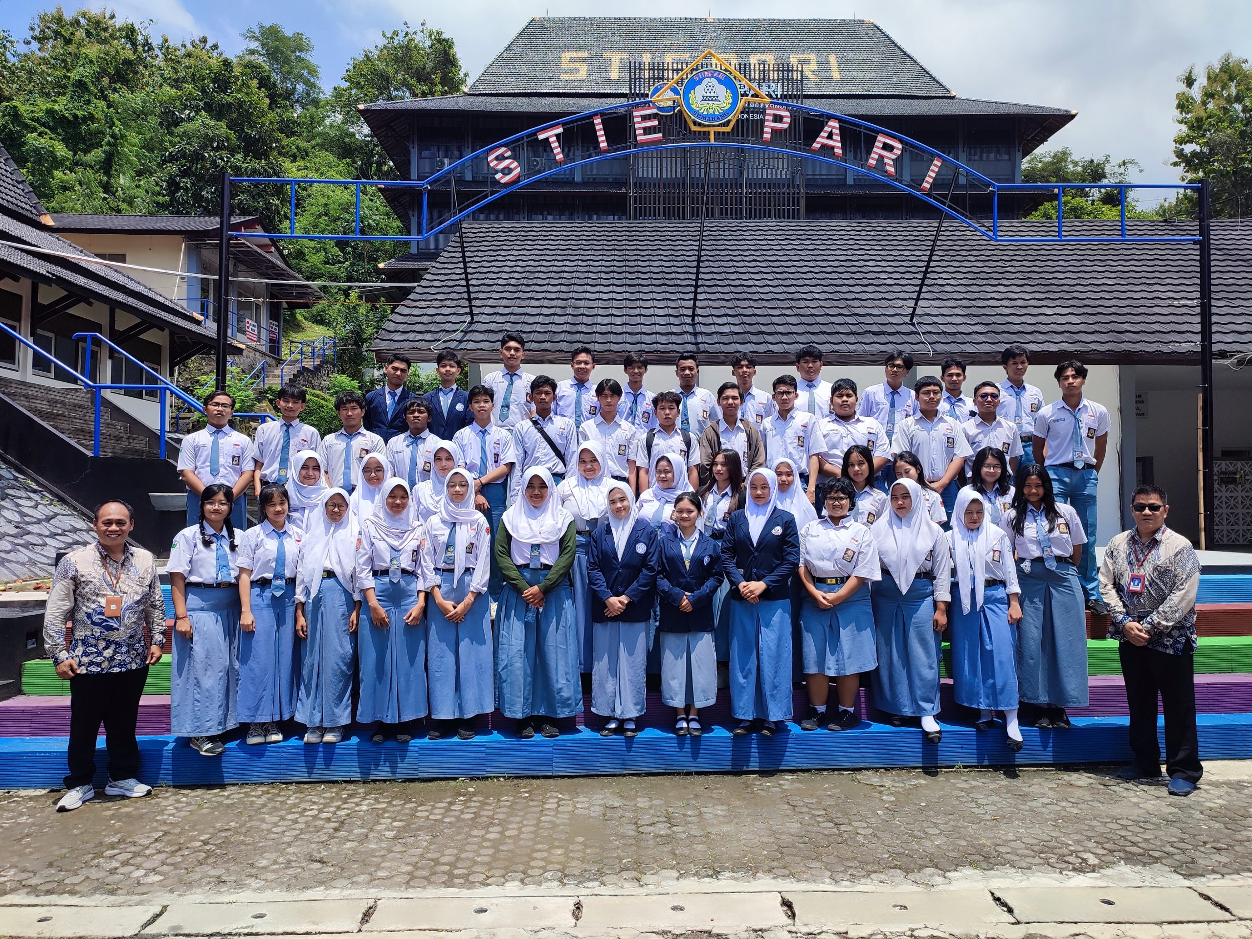 STIEPARI Semarang Gelar Gathering dengan SMA & SMK Se-Kota Semarang ...